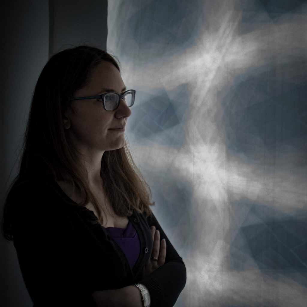 About – Louise Harris